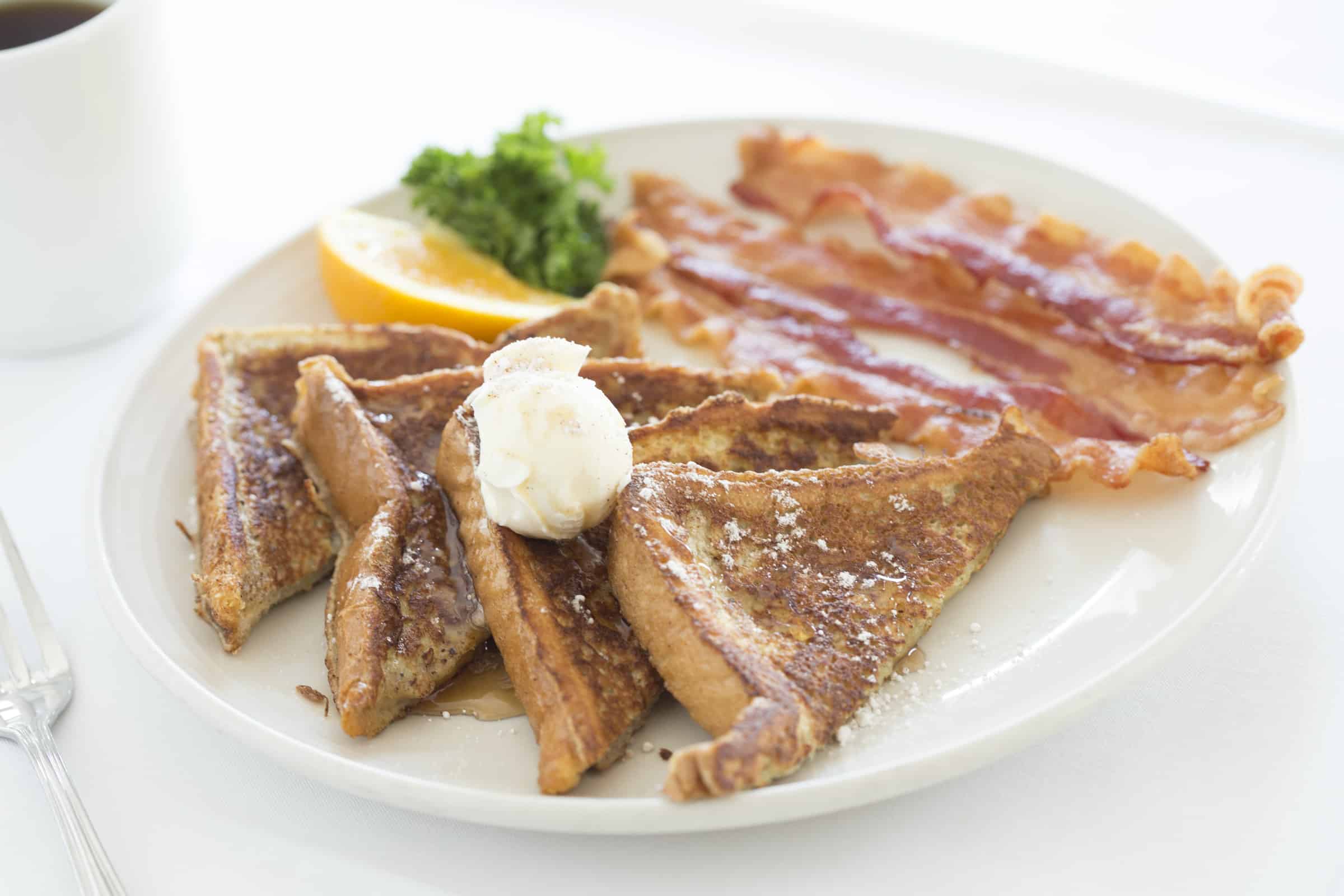 5 Top Breakfast Spots Within Easy Reach of Bay View on the Boardwalk ...